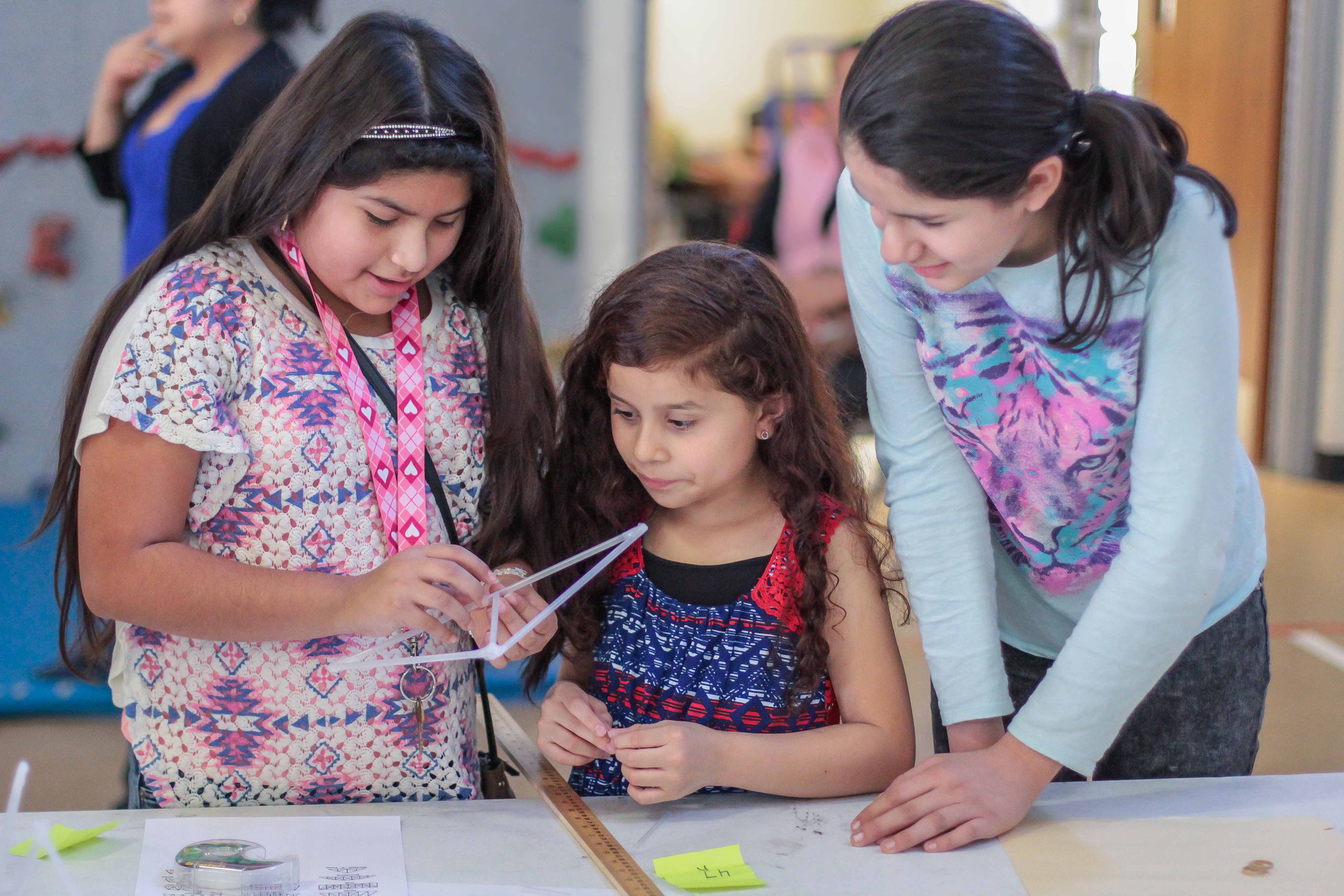 Parents: Family Guides Now Available in Spanish